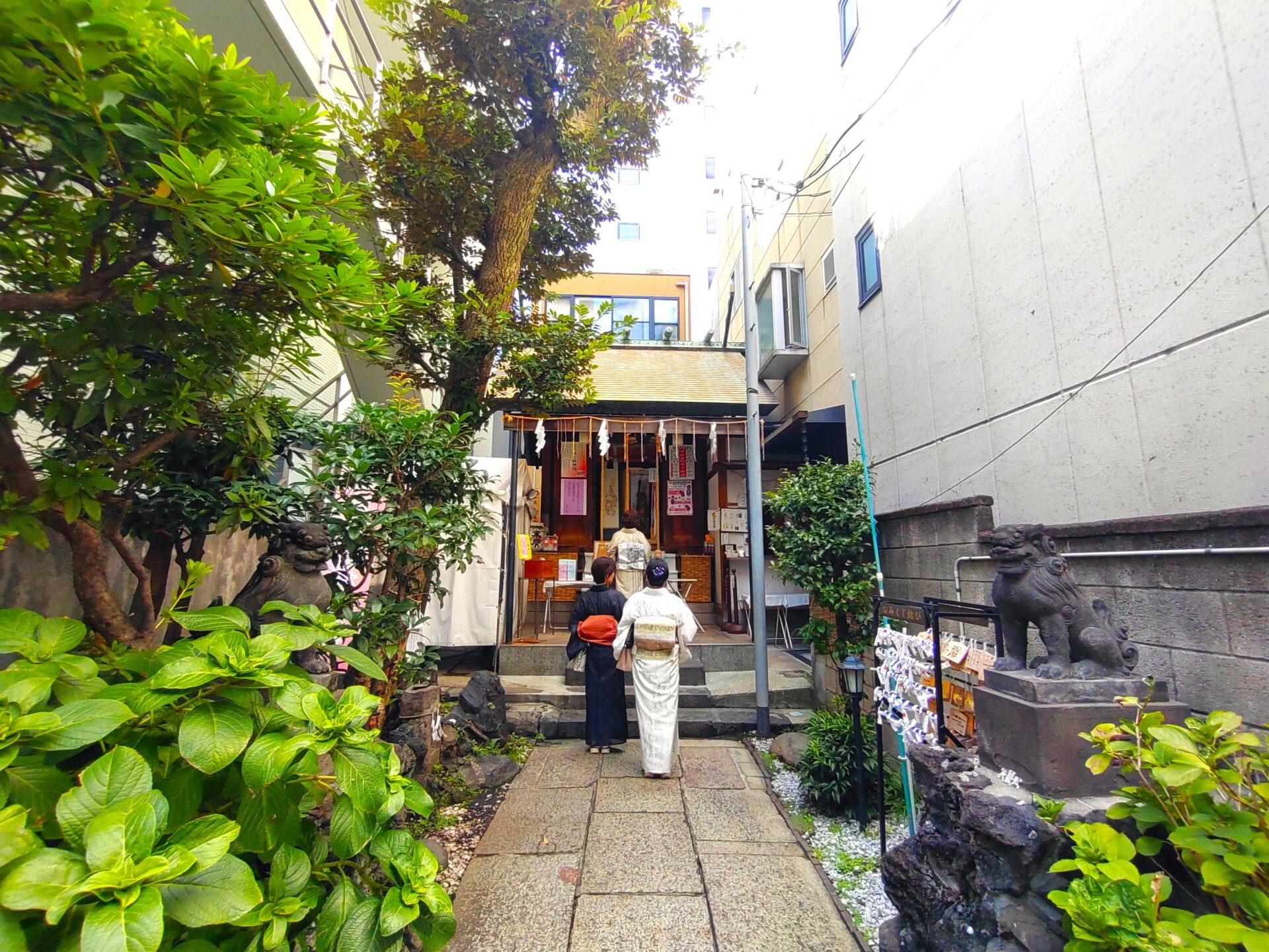 Suehiro Shrine [Tokyo] | Tour of Japanese shrines and temples